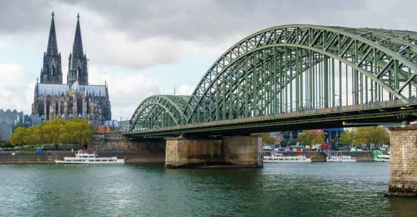 Cologne Highlights Privat Walking Tour & Panoramic boat trip - Authentic Experiences and Highlights