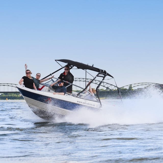 Cologne: Motorboat taster course - Key Points