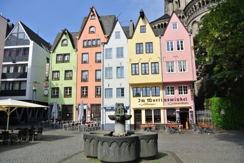 Cologne: Old Town Historical Walking Tour with GEO Epoche - FAQ