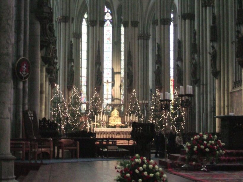 Cologne: Private Guided Walking tour - A Practical Introduction to Cologne’s Highlights