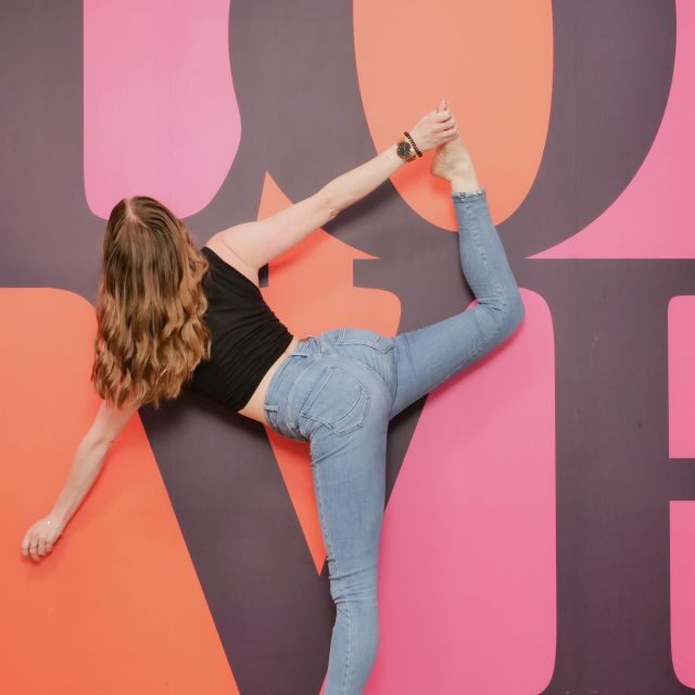 Cologne: Selfiewerke Selfie Foto Studio - Practical Details