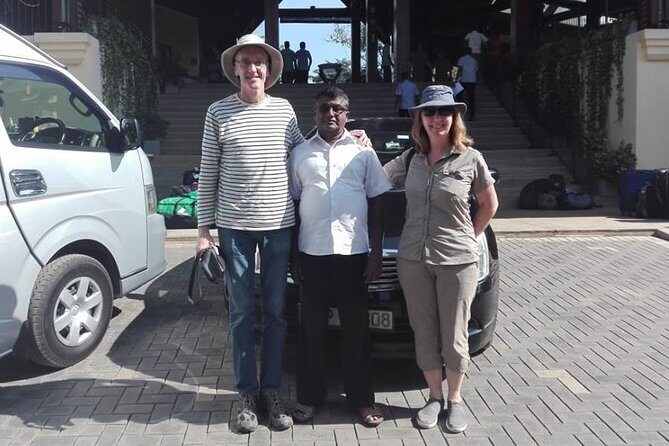 Colombo Airport (CMB) to Colombo City private Transfer - FAQ