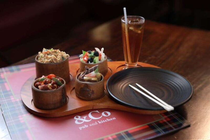 Colombo: Beer Tower and Tapas at Dutch Hospital &Co Pub - The Value of the Experience