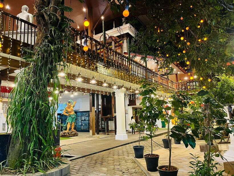 Colombo City Guided Evening Tour - Waterfront Views and Final Flavors