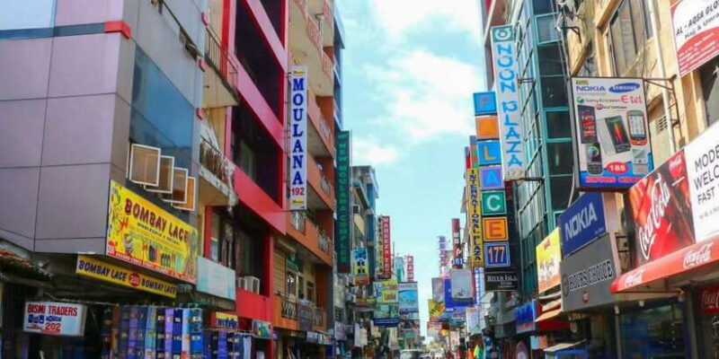 Colombo: City Street Food Tour by Tuk Tuk - Galle Face Green: A Laid-Back Coastal Stroll