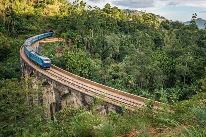 Colombo (CMB) Airport to Sigiriya City Private Transfer - The Real Traveler Experience