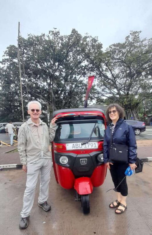 Colombo: Local Guide with Colombo City Tour by Tuk Tuk - Key Points