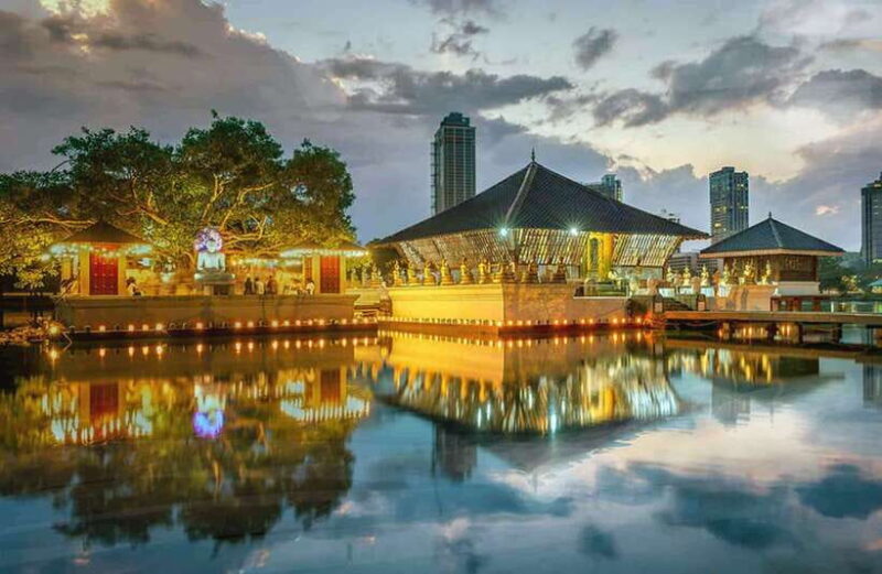 Colombo: One Day Private City Tour With Gangaramaya Temple - Key Points