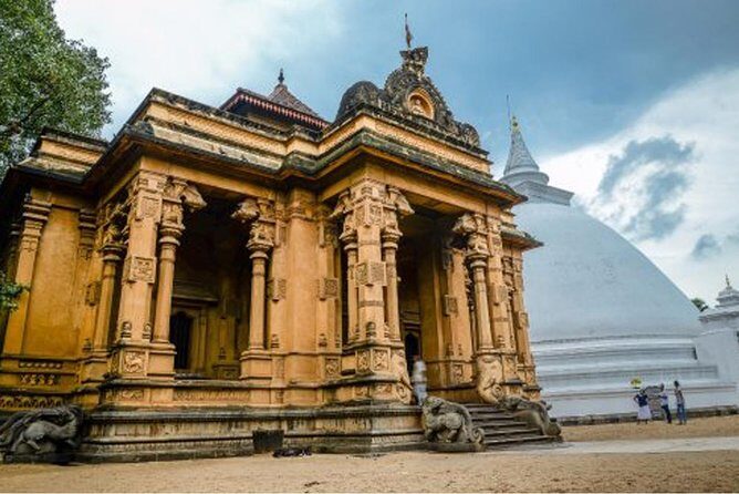 Colombo Shore Excursion to Panoramic Colombo with Kelaniya Temple - FAQs