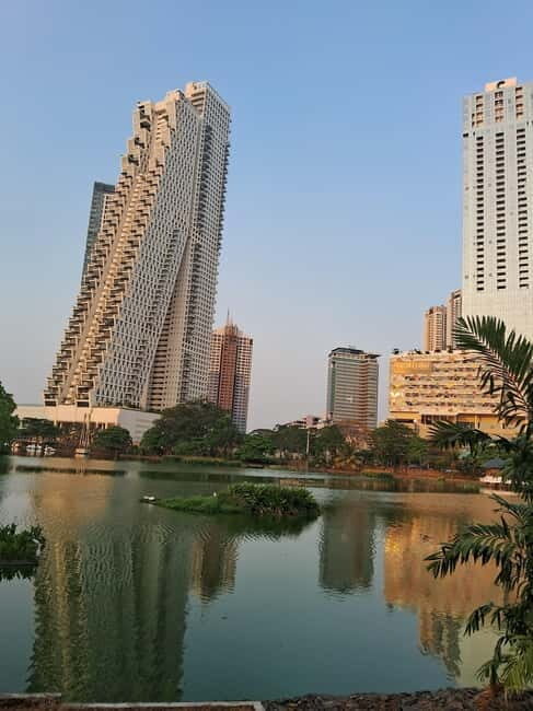 Colombo: Sightseeing City Tour by Car with Driver-Guide - Key Points