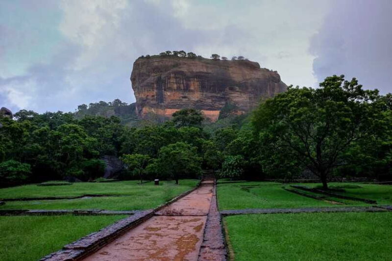 Colombo: Sigiriya Rock, Cave Temple & Village Private Tour - Authenticity & Guide Quality