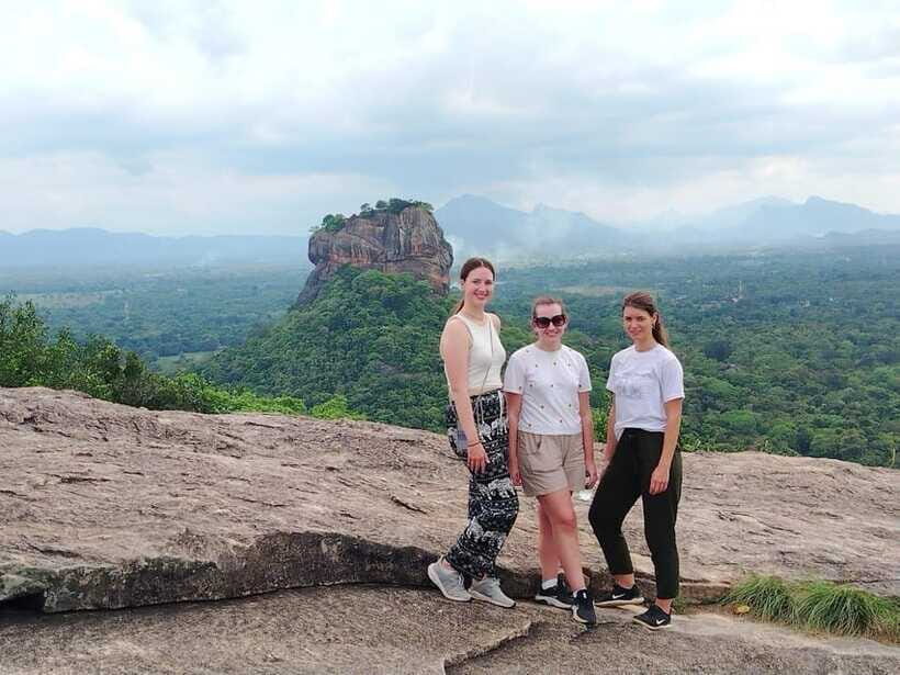 Colombo: Sigiriya Rock Fortress & Dambulla Cave Temple Tour - Real Traveler Feedback: What Makes This Tour Stand Out