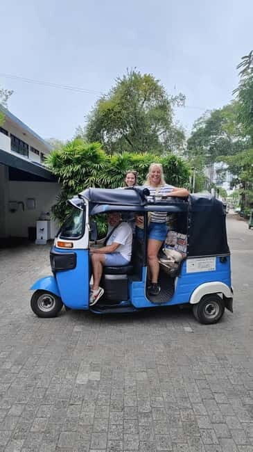 Colombo Tuk Tuk Tour with Entry Fees & Food Included - Who Is This Tour Best For?
