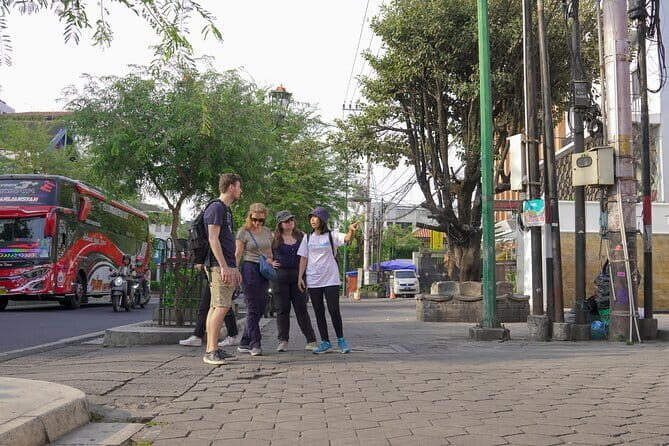 Colonial Historical Walking Tour in Yogyakarta - What Travelers Can Expect