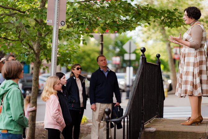 Colonial Newport Walking Tour - A Detailed Look at the Tour