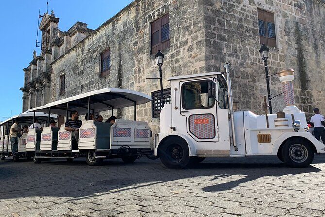 Colonial Zone Train 45 minutes of history and culture in Santo Domingo - FAQ
