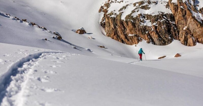Colorado: Introduction to Backcountry Skiing/Splitboarding - The Experience from a Traveler’s Perspective