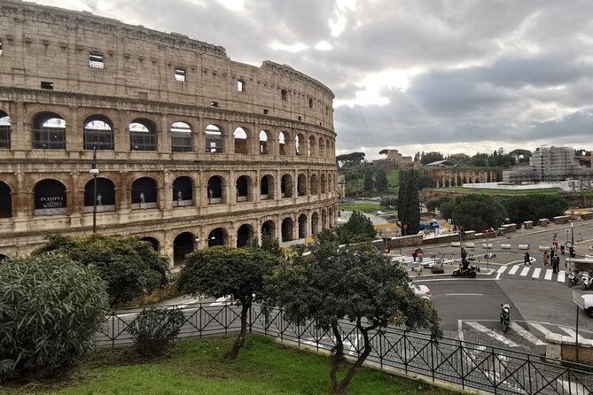 Colosseum Express PRIVATE TOUR All Options - Discovering the Roman Forum and Palatine Hill