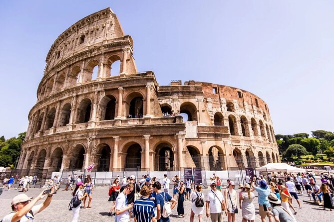 Colosseum, Palatine Hills & Roman Forum Priority Entrance Ticket - Exploring the Colosseum