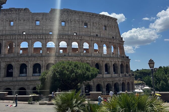 Colosseum, Palatine Hills & Roman Forum Priority Entrance Ticket - Discovering the Roman Forum