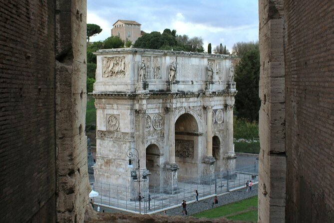 Colosseum, Roman Forum and Palatine Hill- Private Tour - Roman Forum: Uncovering the Heart of the Empire