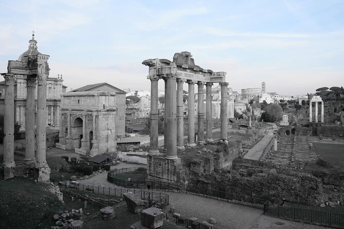 Colosseum, Roman Forum and Palatine Hill with Isuf - What Sets This Tour Apart?