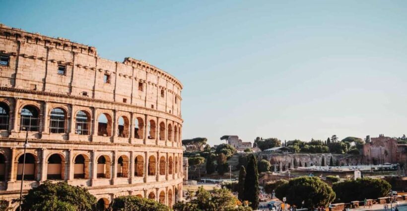 Colosseum & Rome: Romantic Walking Tour for Couples - Practical Details and What to Expect