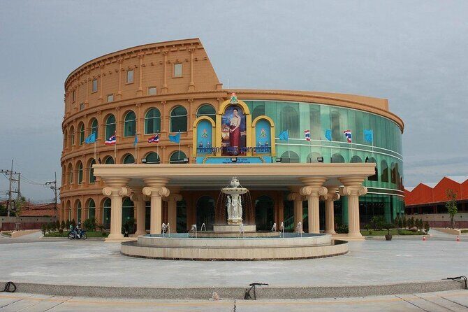 Colosseum Show Pattaya  Ticket Admission - Key Points
