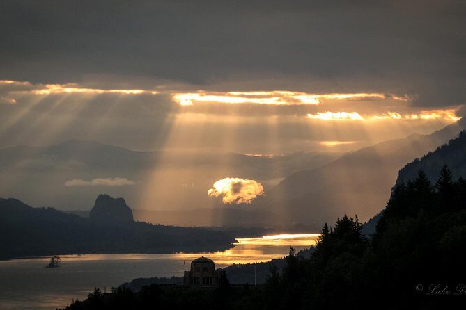 Columbia Gorge Waterfalls & Wineries from Portland: All-Inclusive Afternoon Tour - Frequently Asked Questions