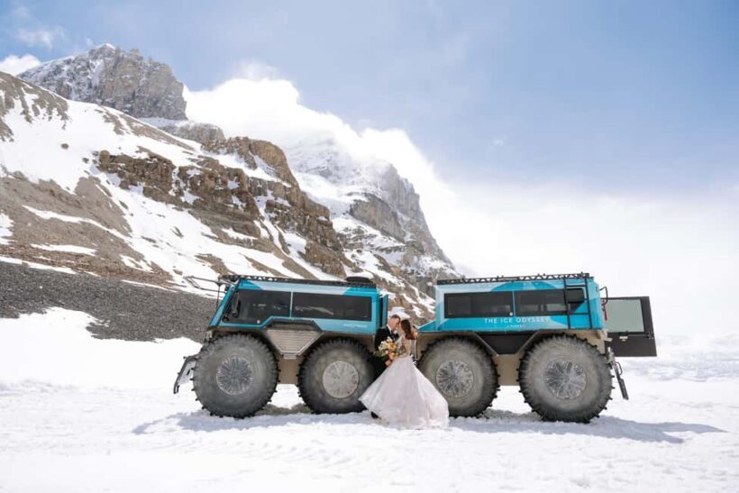 Columbia Icefield: Ice Odyssey Glacier Experience - Exploring the Athabasca Glacier with the Ice Odyssey