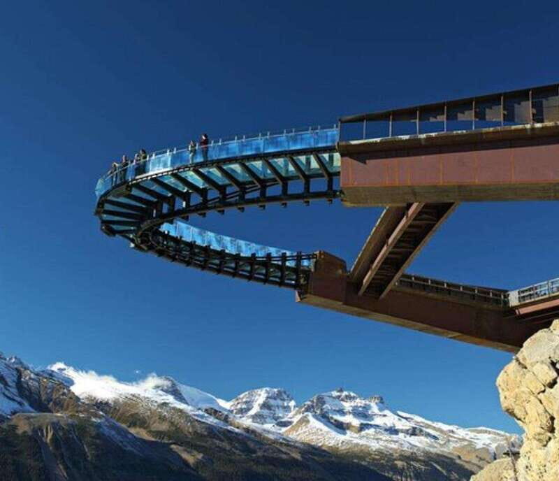 Columbia icefield, Skywalk, Waterfowl, Bow & Peyto Lake Tour - Key Points