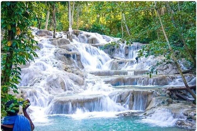 Combined Dunns River Falls Blue Hole & white river rafting - Key Points