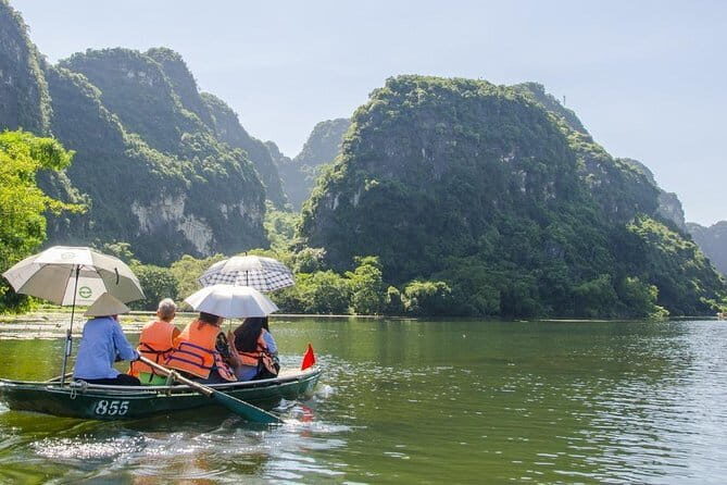 Combo 4 Days Tour : Hanoi Halong Bay and Ninh Binh - The Land of Ninh Binh: On the Ground to Finish