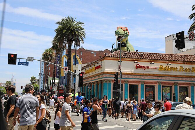 Combo: Ferrari, Bus Tour, Hollywood Sign and Beverly Hills - Frequently Asked Questions
