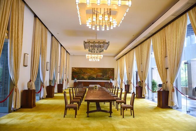 Combo Saigon Sightseeing + Foodies By Day (Private Tour) - Key Points