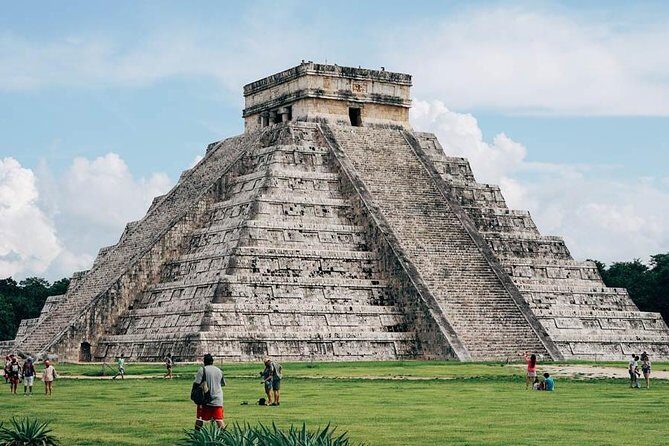 Combo Saver: Chichen Itza & Cenote + Isla Mujeres Catamaran - The Highlights of the Tour