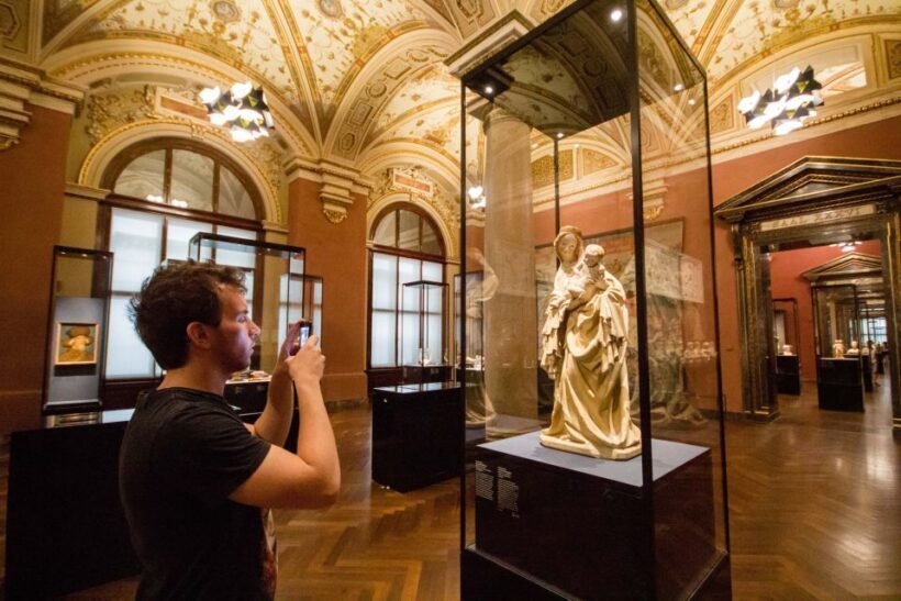 Combo Ticket: Kunsthistorisches Museum & Imperial Treasury - An In-Depth Look at the Experience