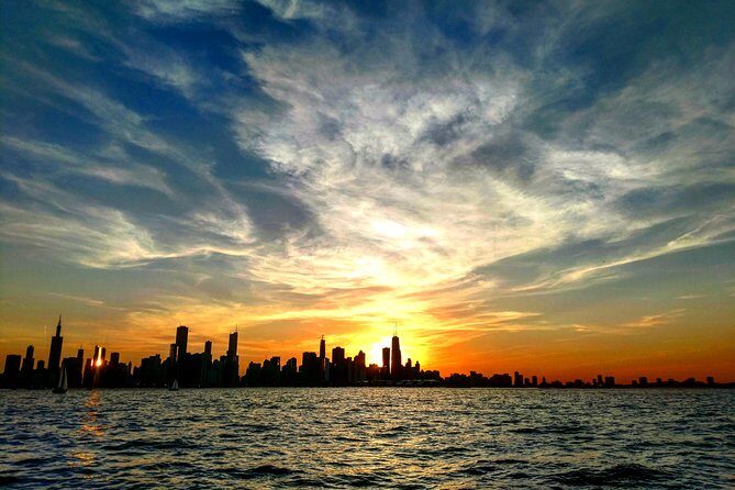Come Sailing with us at Navy Pier: Sunset Sail on Lake Michigan - Who Will Love This Experience?