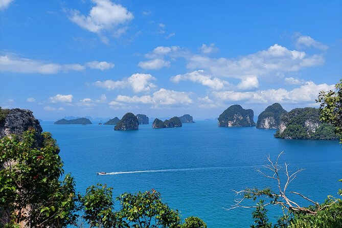 - Comfortable boat for cruising in Phang Nga Bay - The "Must-Do"! - Considerations and Tips