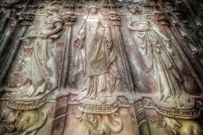 Comillas, Modernism & Gaudi With Entrance Tickets -Small Groups - Accessibility