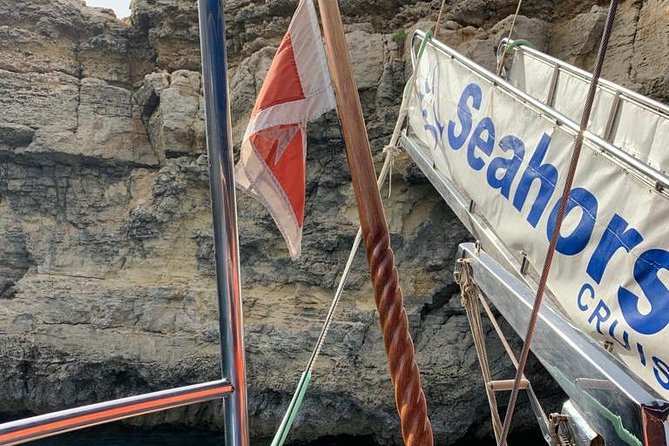 Comino, Blue Lagoon and Caves. Tour A - Onboard Amenities