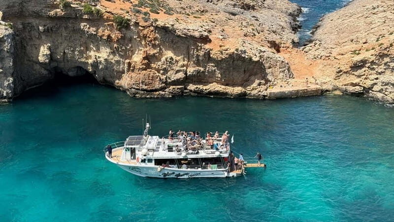 Comino Blue Lagoon & Crystal Lagoon - 3 Bay Cruise - Key Points