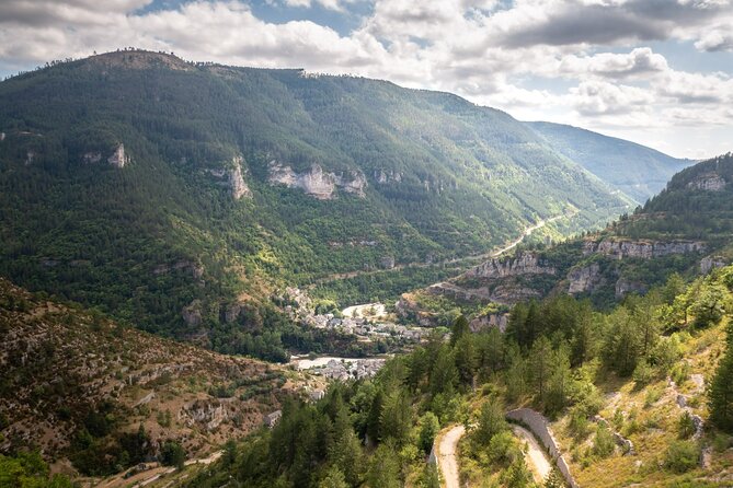 Commented day trip to the Causses and Gorges du Tarn - What’s Included and Why It Matters