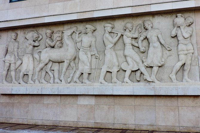 Communism in Hungary With a Historian - Recommendations for Tailored Tours and Experiences
