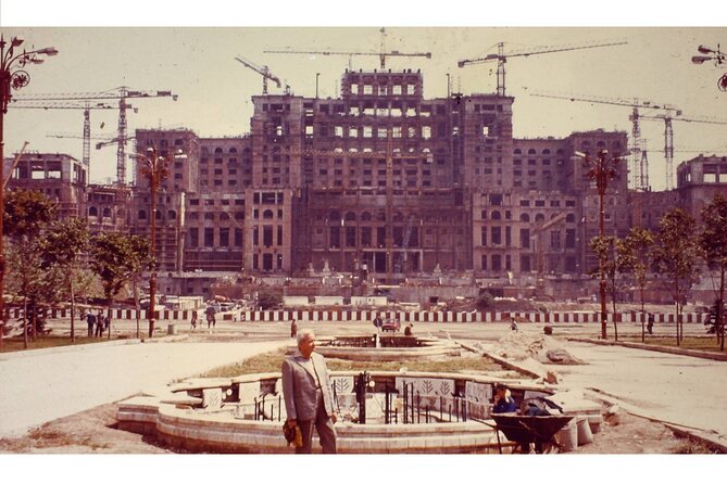 Communism Walking Tour From Lenin to Ceausescu in Bucharest - The Rise of Communism: Lenins Influence