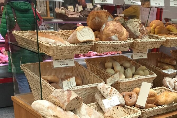 Como Food Tour and the Farmers Market - Value in Context