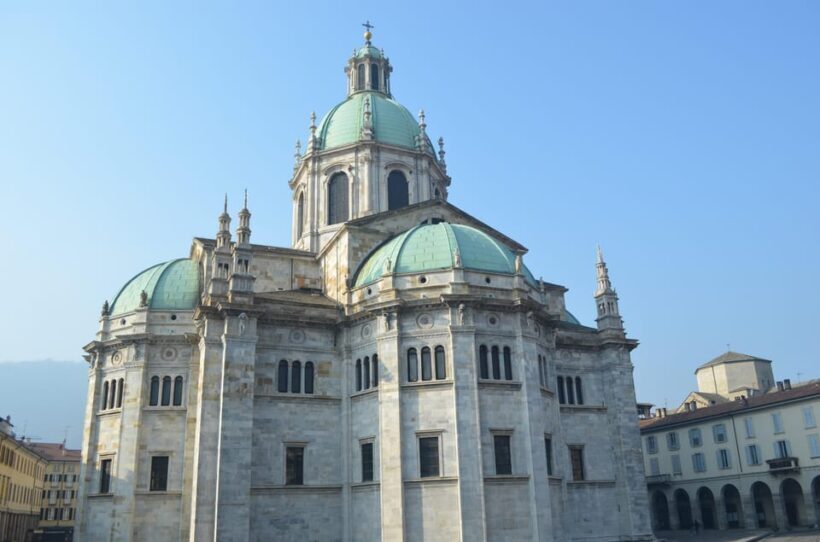 Como: Gourmet Food Experience with Private Boat Cruise - FAQs