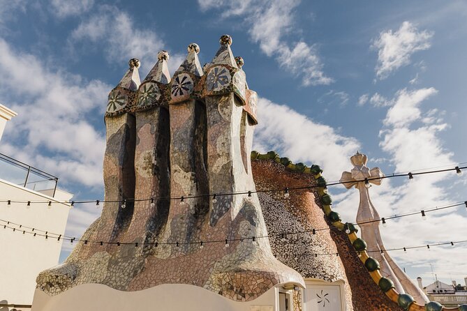 Complete Gaudi Tour: Casa Batllo, Park Guell & Sagrada Familia - Transfer to La Sagrada Família