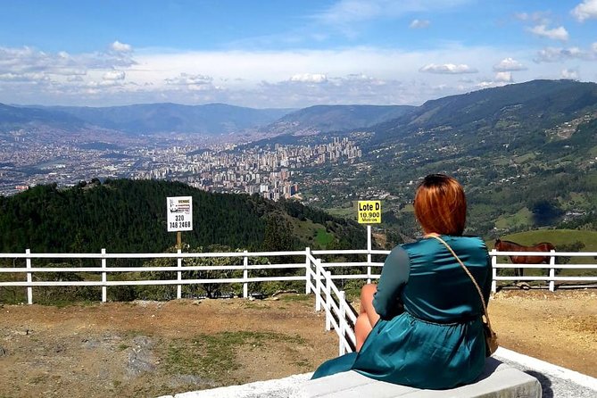 Complete Pack: Pablo Escobar Tour and Comuna 13 - Customer Experiences and Feedback