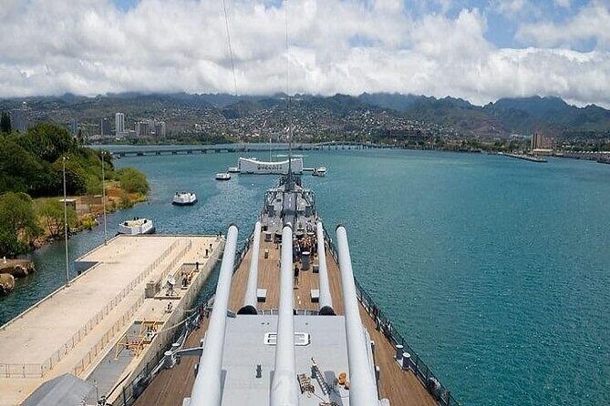 Complete Pearl Harbor Experience Tour Departing Kauai - Who Should Consider This Tour?